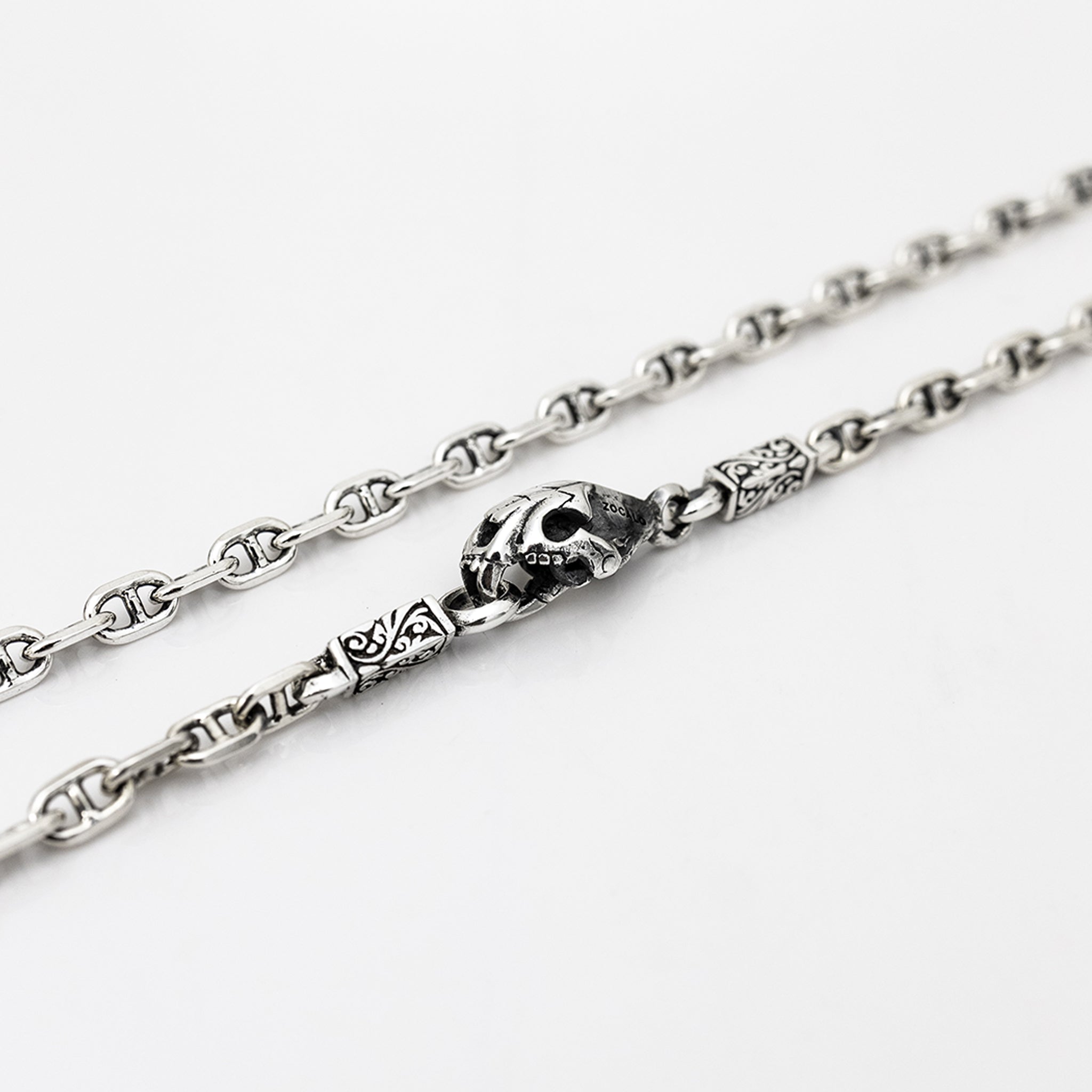 Saber Toothed Tiger Charm Lock Necklace – ZOCALO JAPAN OFFICIAL WEB SITE