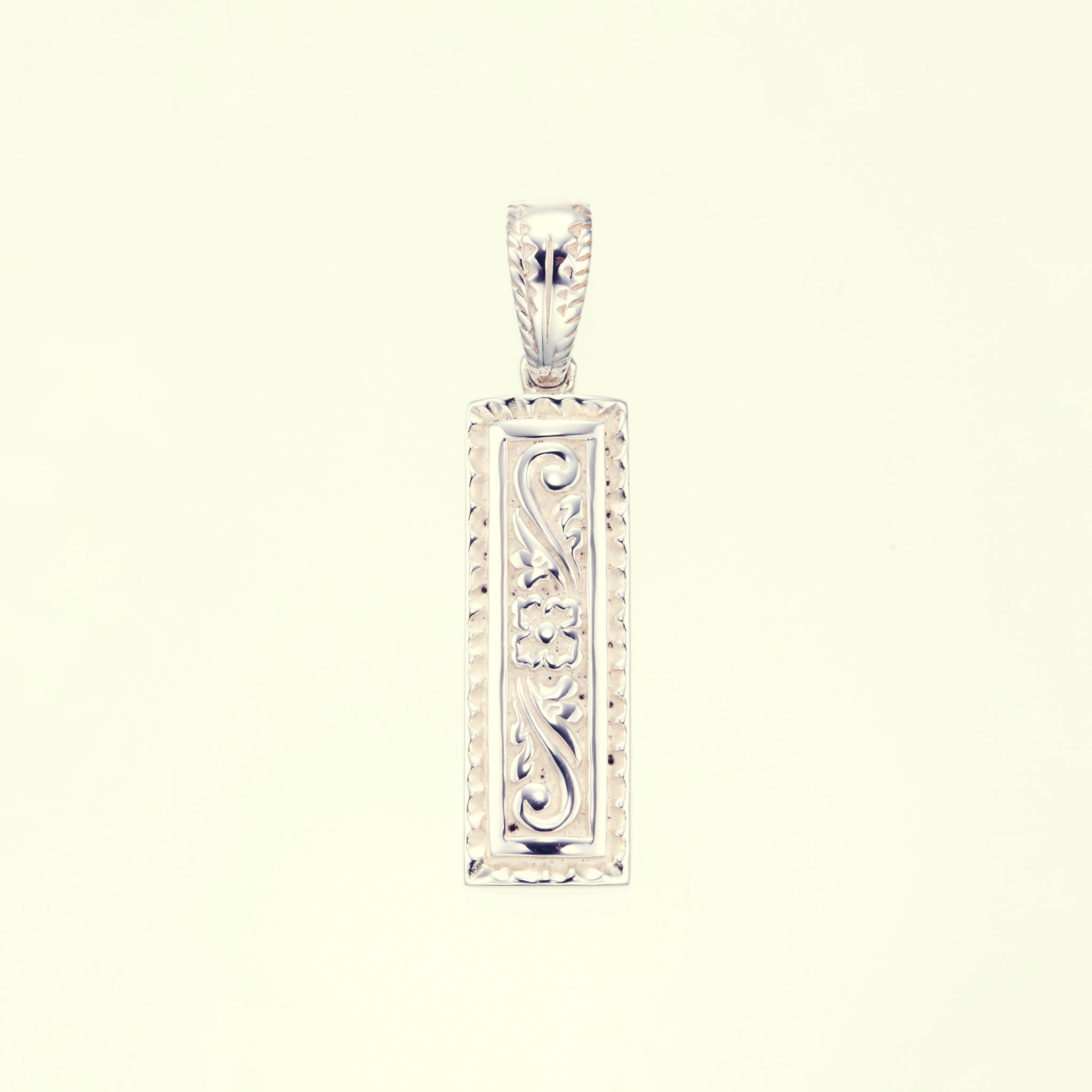 Ivy Plate : (White Finish)｜アイビー・プレート（ホワイト）｜ – ZOCALO JAPAN OFFICIAL WEB ...